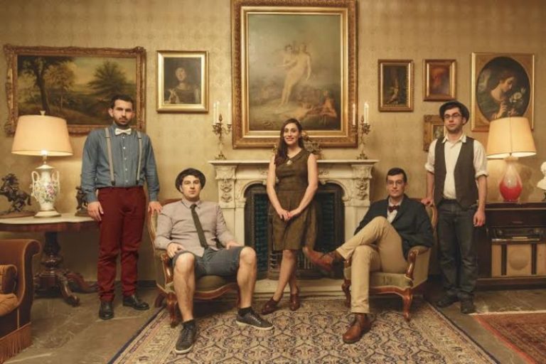 Oι Ex-Girlfriend's Perfume θα παίξουν πριν τον Robbie Williams στο ...