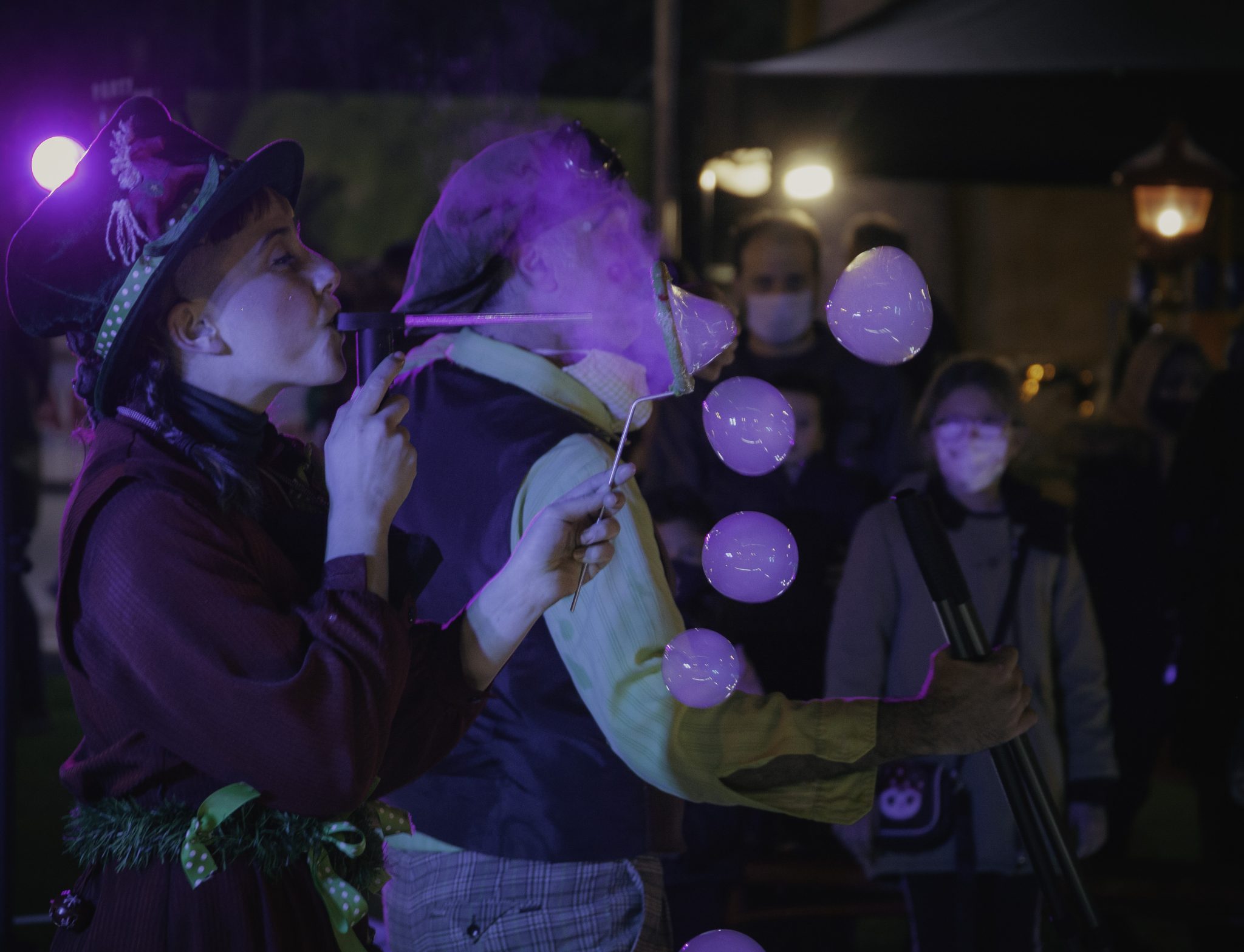 Fabrica Athens: Εορταστικά bubble shows και θεάματα από την ομάδα Mr ...