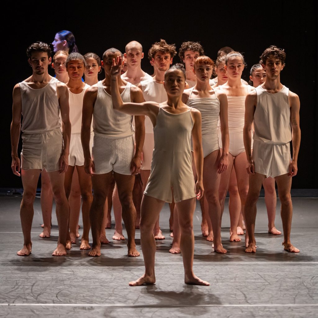 Last Work: Οι Batsheva Ensemble έρχονται στο Μέγαρο με το χορευτικό ...