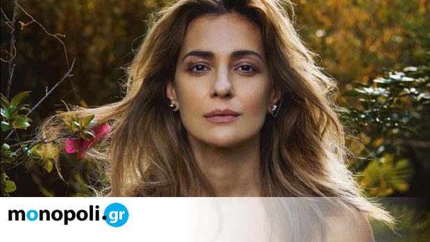 Μες στους ανθισμένους κήπους: Η Νατάσσα Μποφίλιου τραγουδάει Μίκη ...