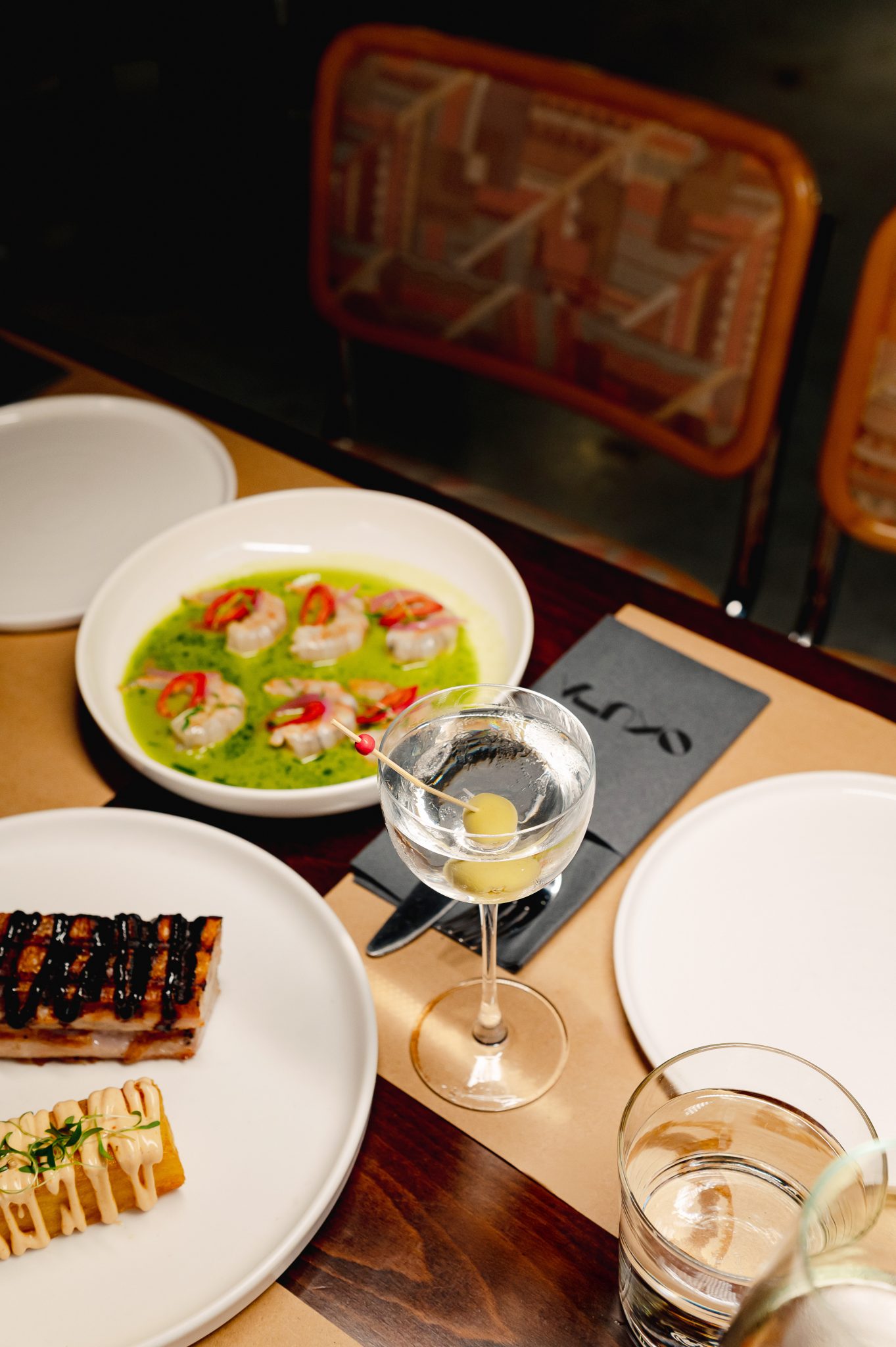 Okupa, Kitchen and Listening Bar: Ανανεωμένα μενού και γαστρονομική ...